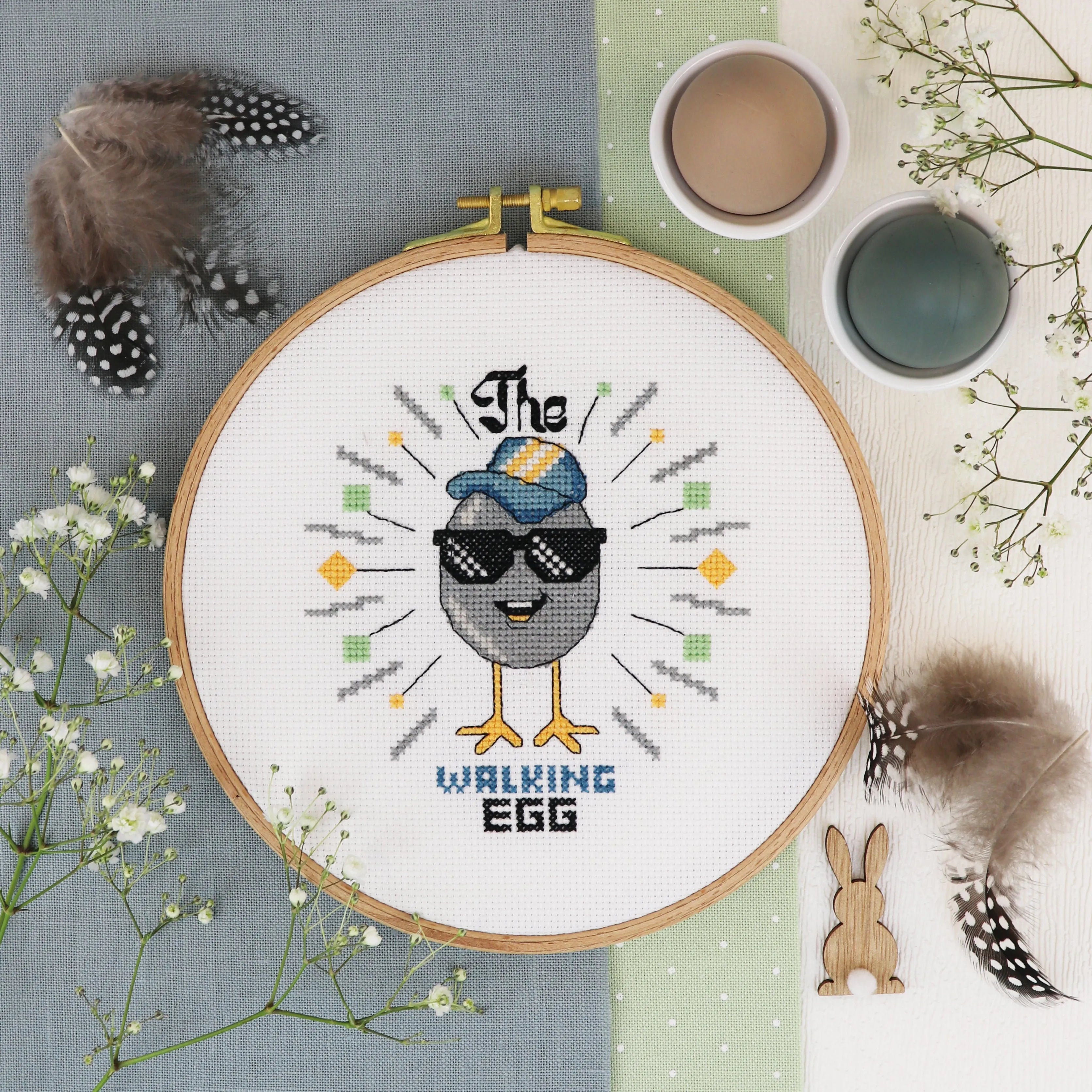 The Walking Egg - Free PDF Cross Stitch Pattern – Wizardi