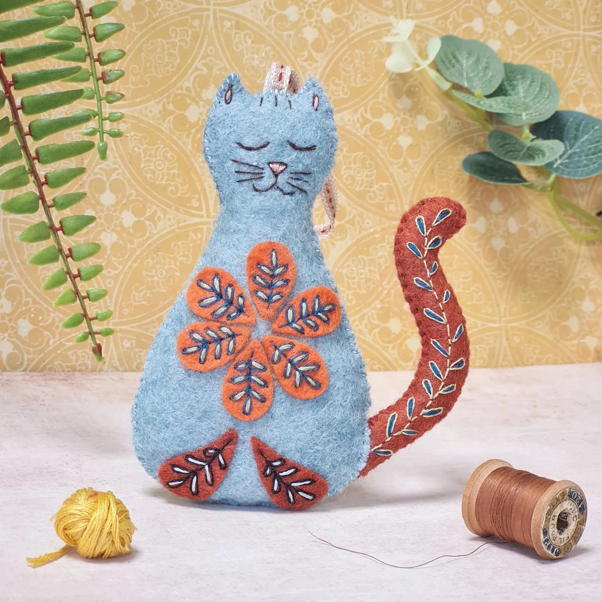 Folk Cat from Felt Craft Kit MKFCT1F – Wizardi