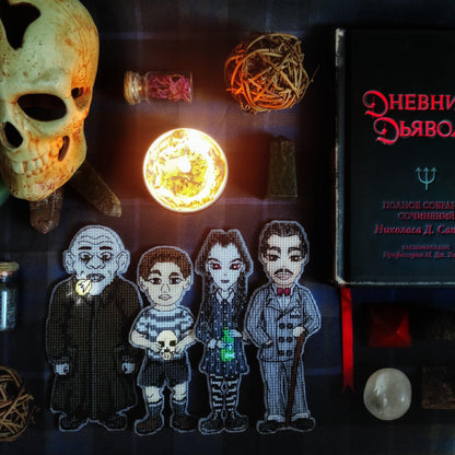 The Addams Family - PDF Cross Stitch Pattern – Wizardi