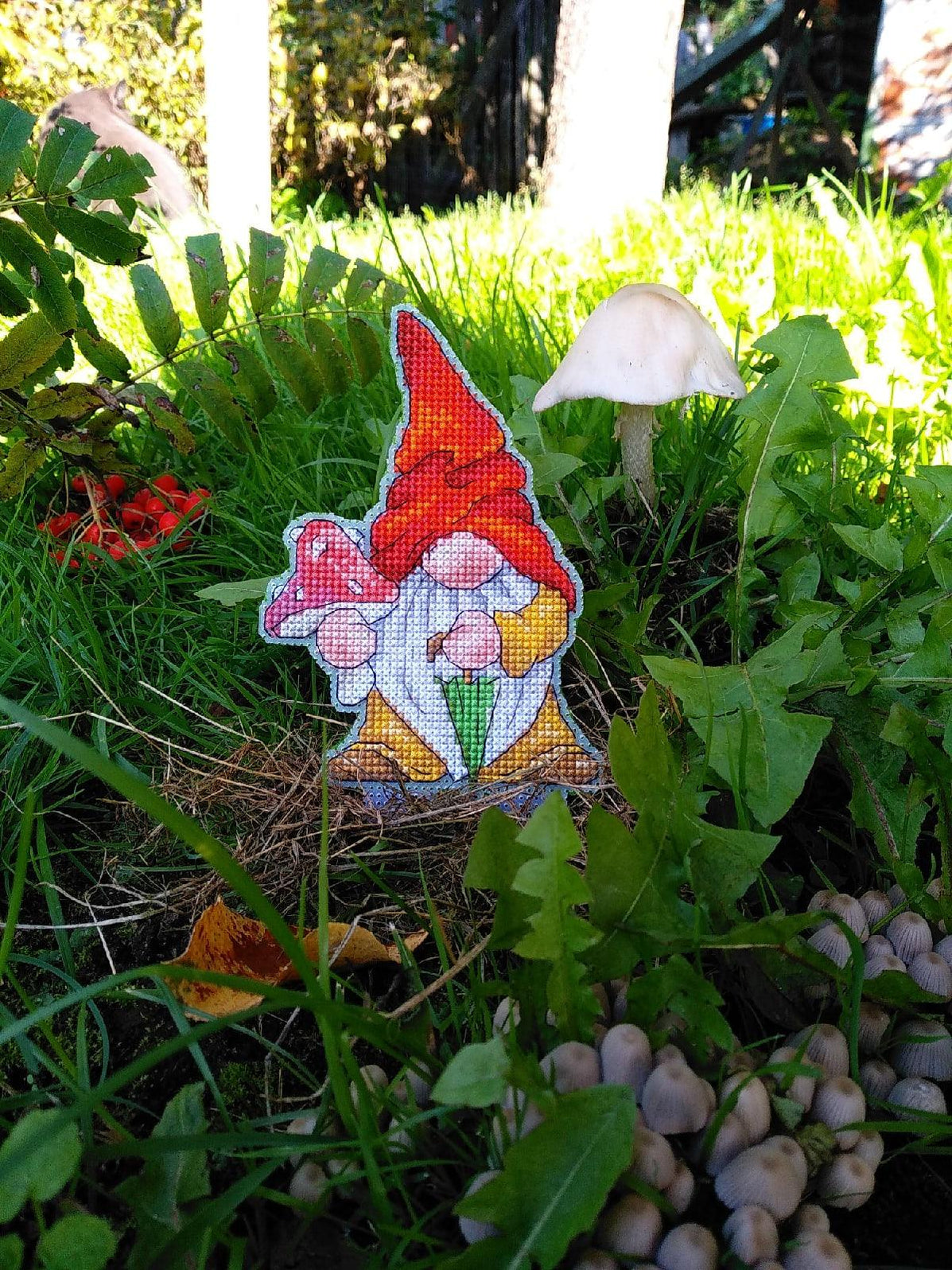 Autumn Dwarfs - PDF Cross Stitch Pattern — Wizardi