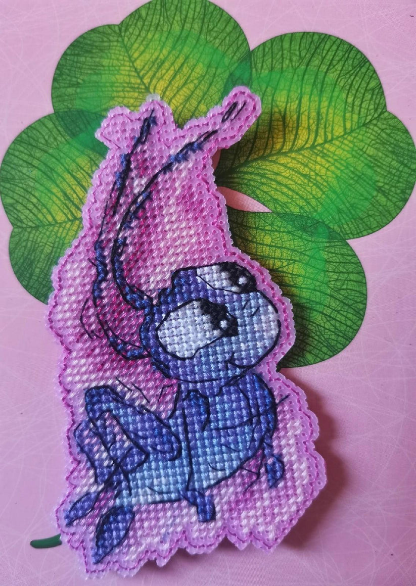Lucky Cricket. Little Bug - Free PDF Cross Stitch Pattern – Wizardi